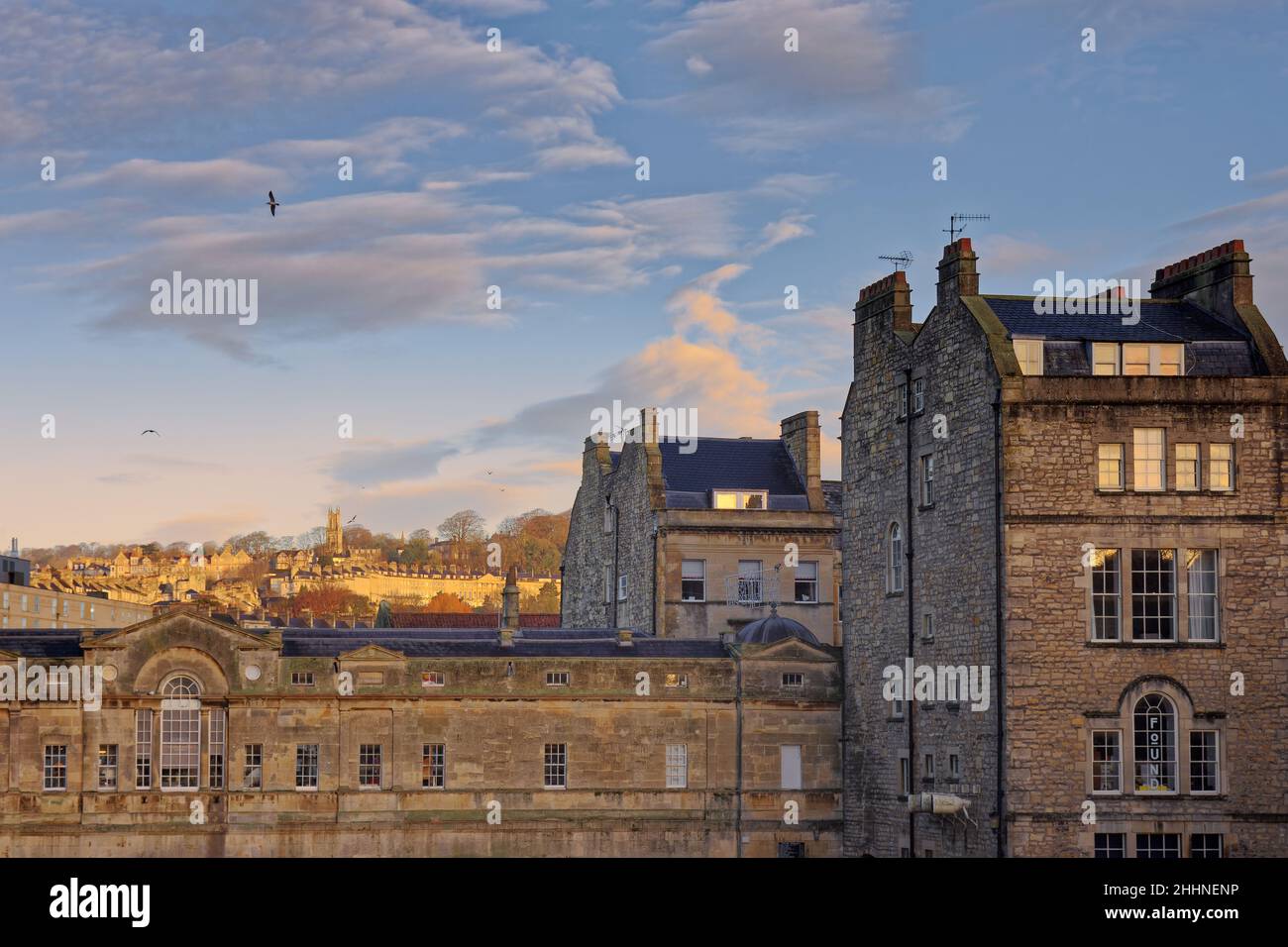 sunrise golden hour at Pulteney bridge / weir bath Stock Photo - Alamy