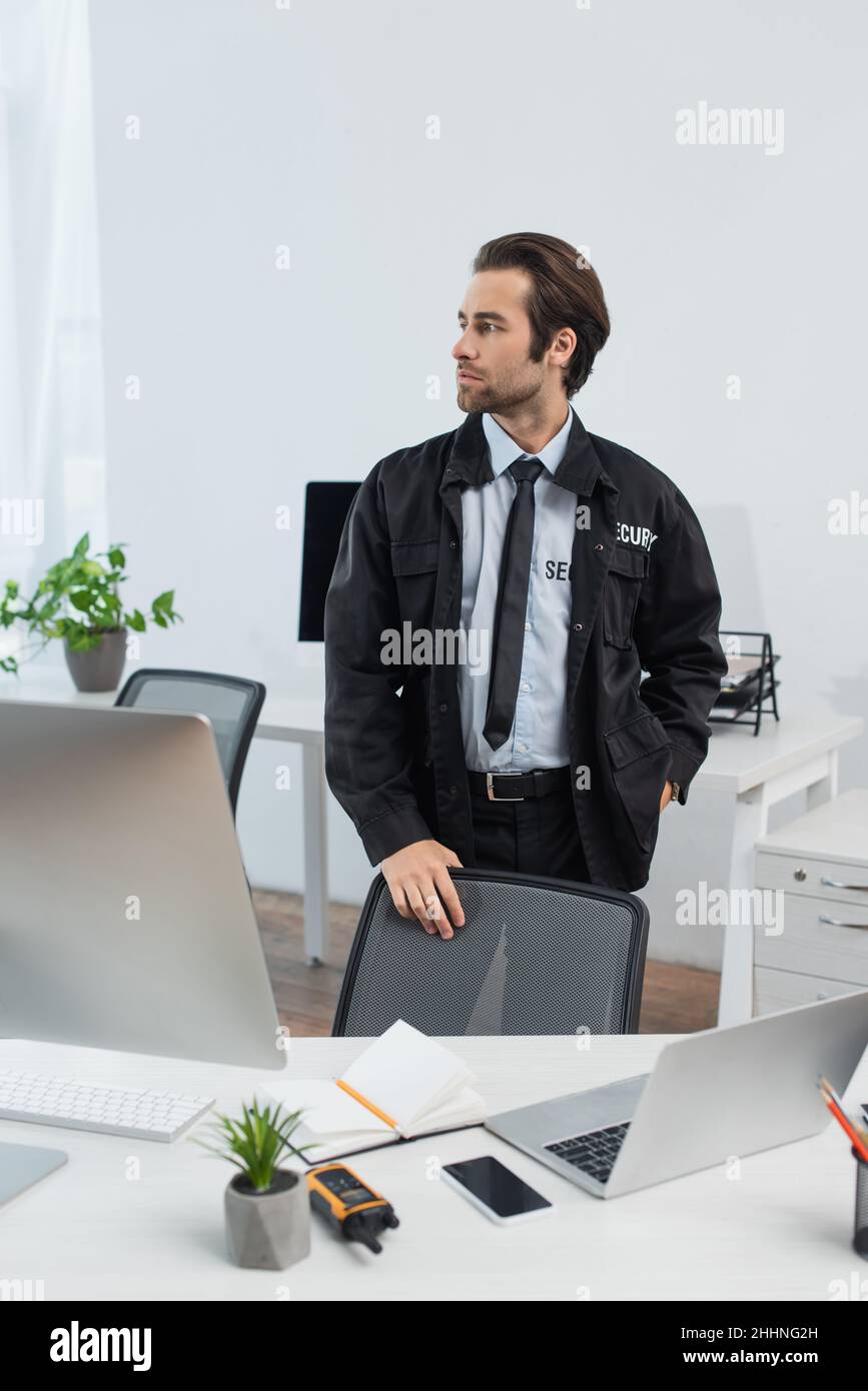 Black security guard radio set hi-res stock photography and images - Alamy
