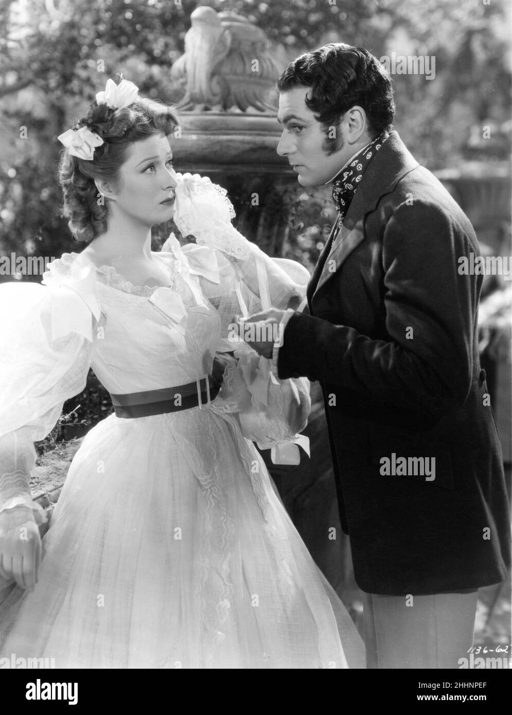 GREER GARSON as Elizabeth Bennet and LAURENCE OLIVIER as Darcy in PRIDE ...
