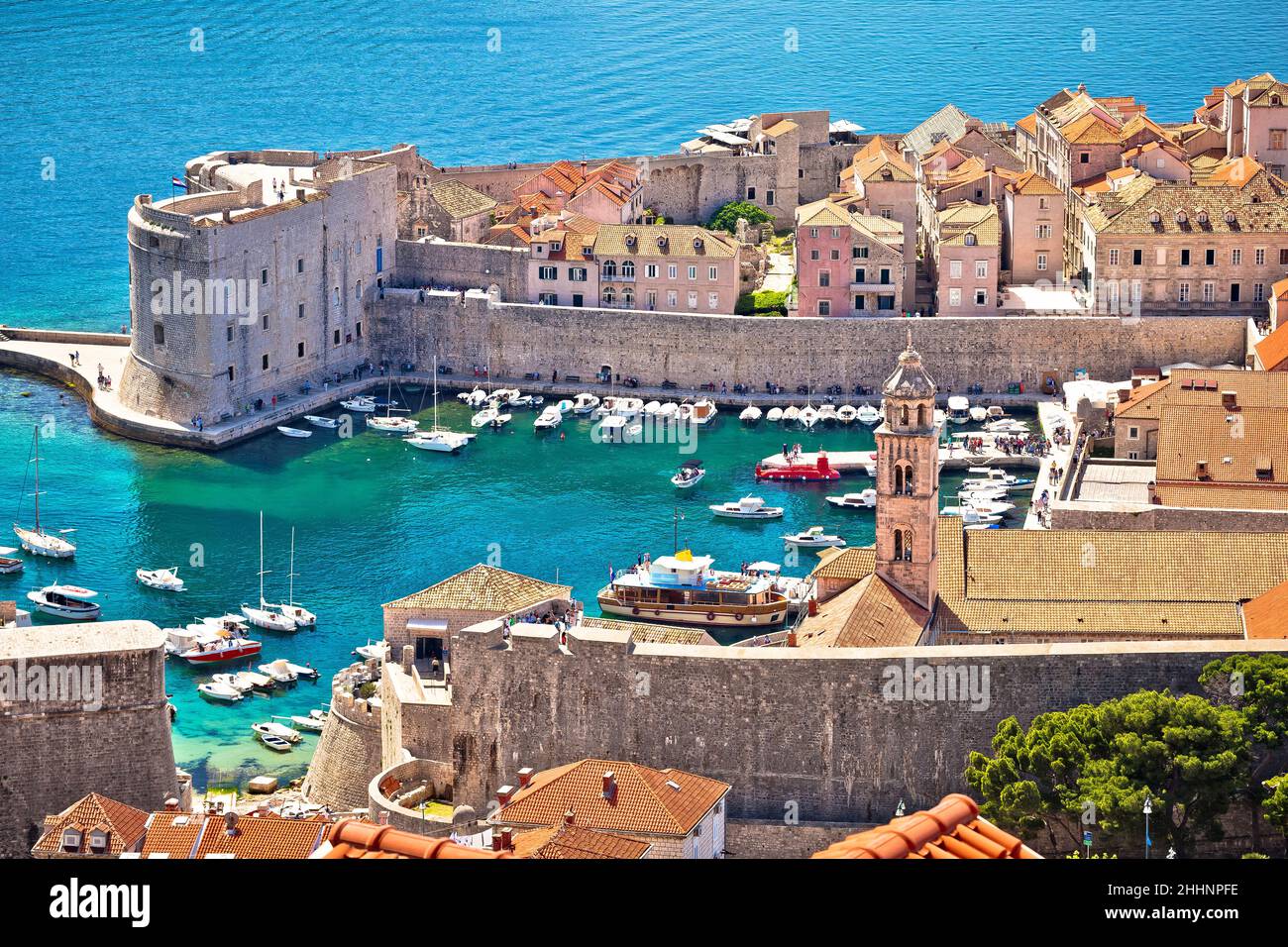 Harbor famous hi-res stock photography and images - Alamy