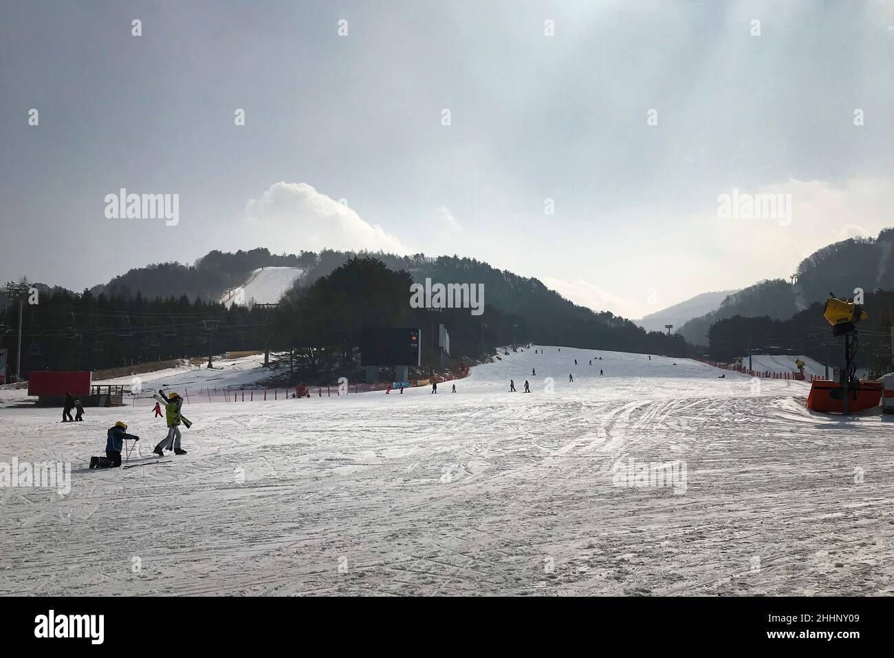 Yongpyong ski resort hi-res stock photography and images - Alamy