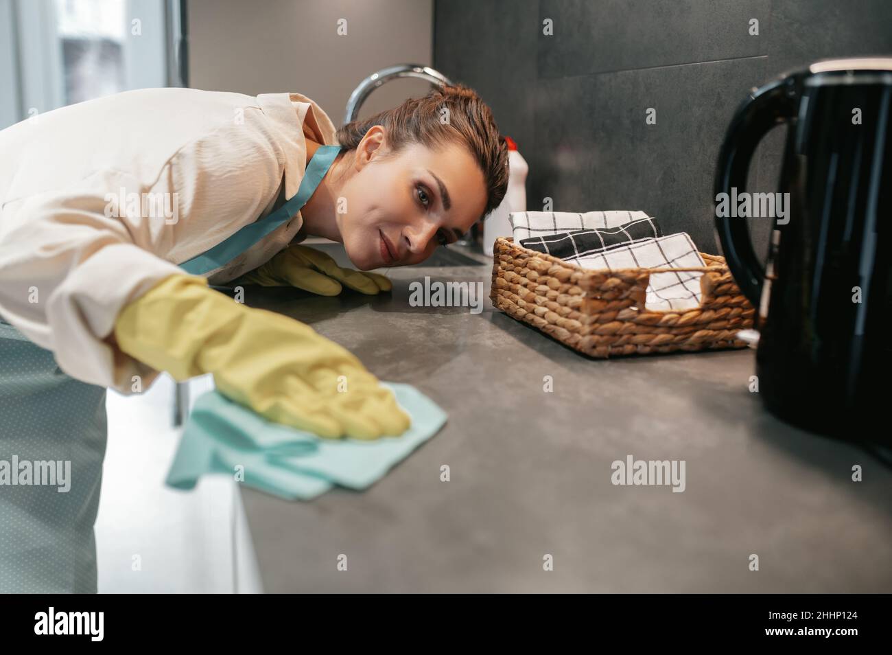Cleaning kitchen surfaces hi-res stock photography and images - Alamy