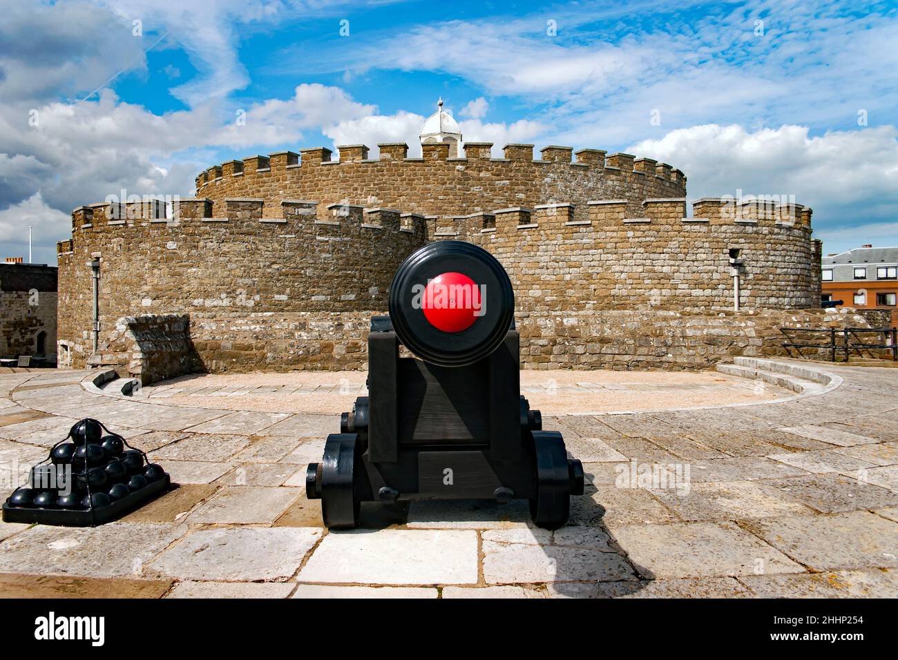Wingfield castle hi-res stock photography and images - Alamy