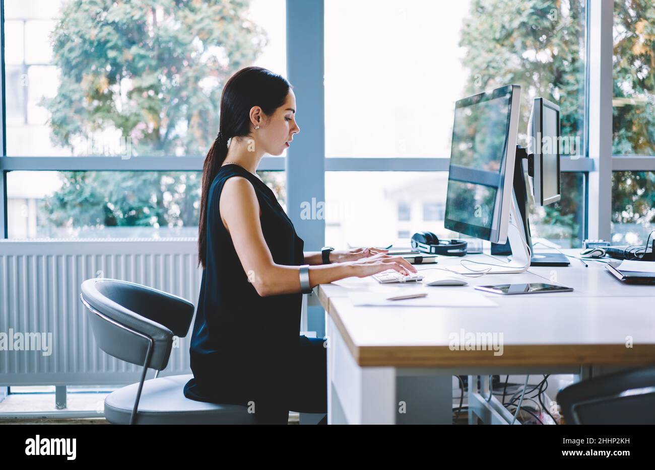 Project desktop hi-res stock photography and images - Alamy