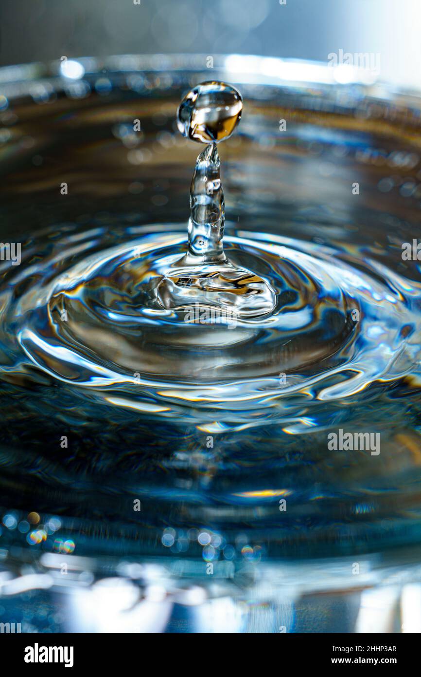Raindrops hitting water surface hi-res stock photography and images - Alamy