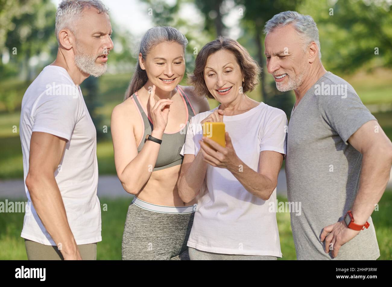 Mid aged men women hi-res stock photography and images - Alamy