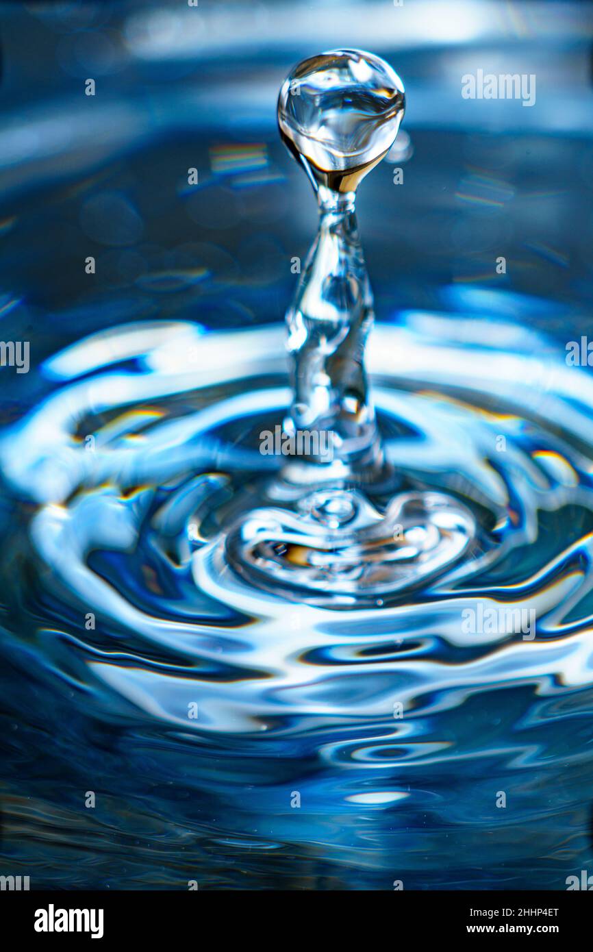 Raindrops hitting water surface hi-res stock photography and images - Alamy