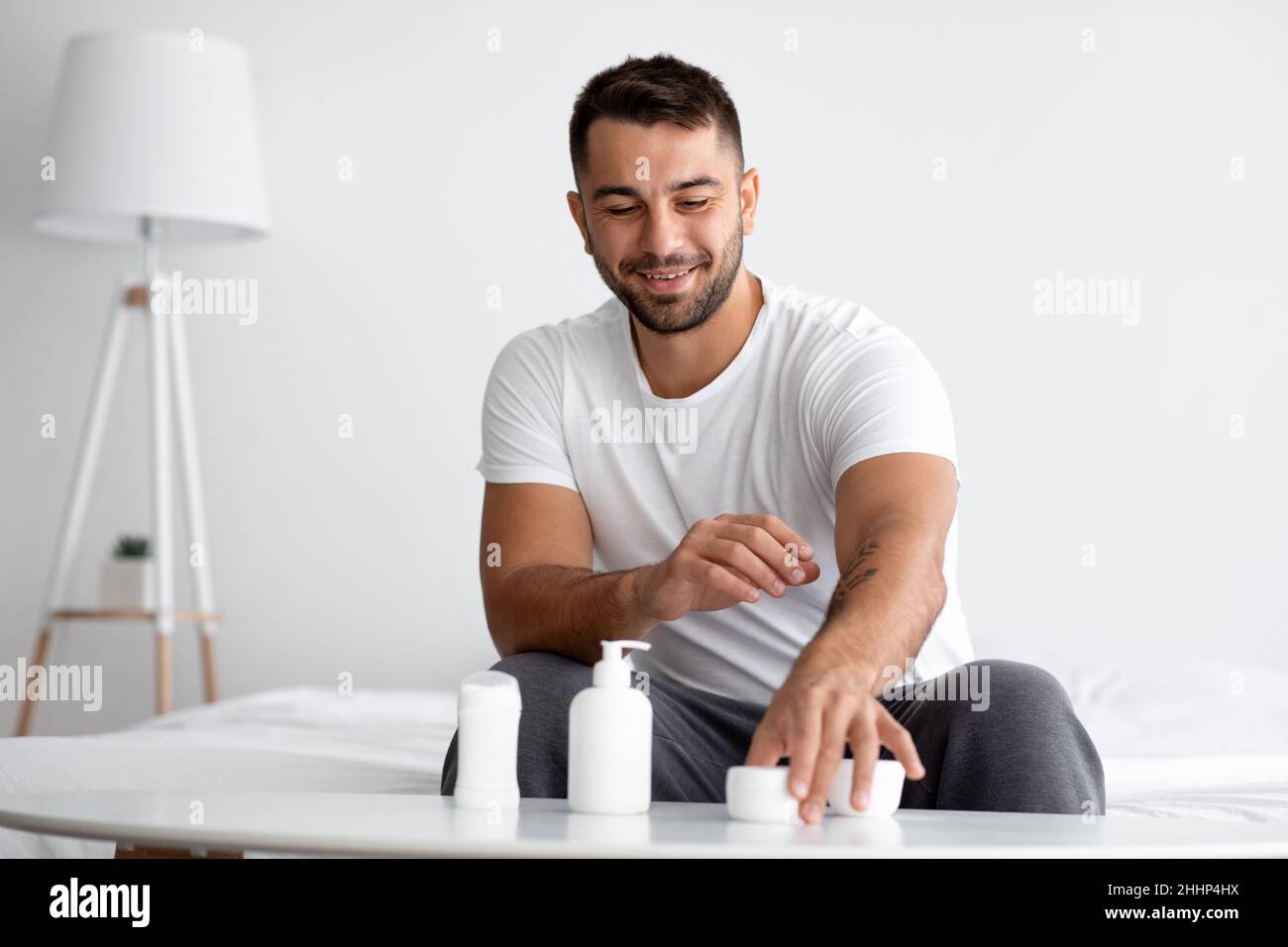 Man aging different male hi-res stock photography and images - Alamy