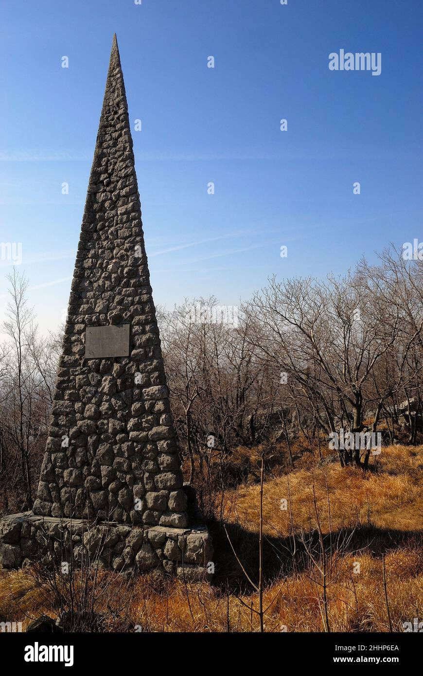 Mount Sabotino : one of the three stone-pyramids built during the ...