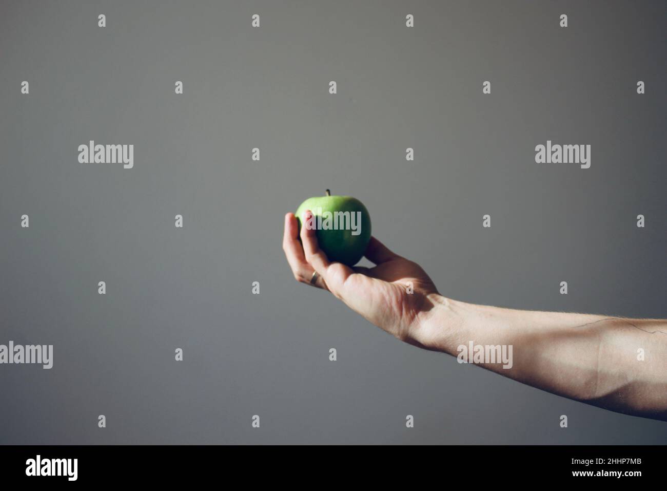 Minimalism apple hi-res stock photography and images - Alamy