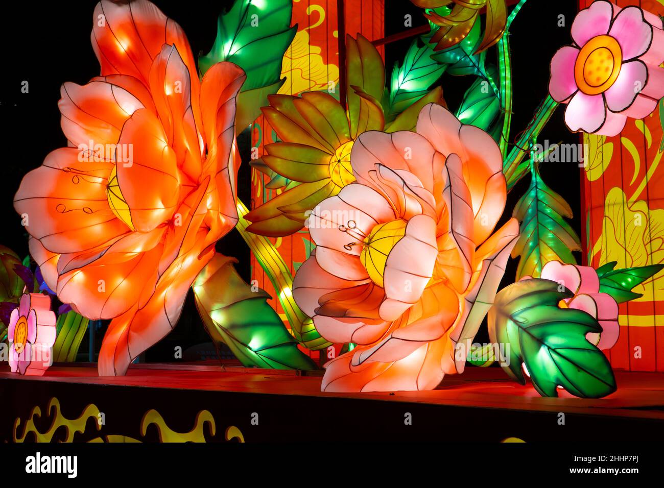 Paper cutting of fu character hi-res stock photography and images - Alamy