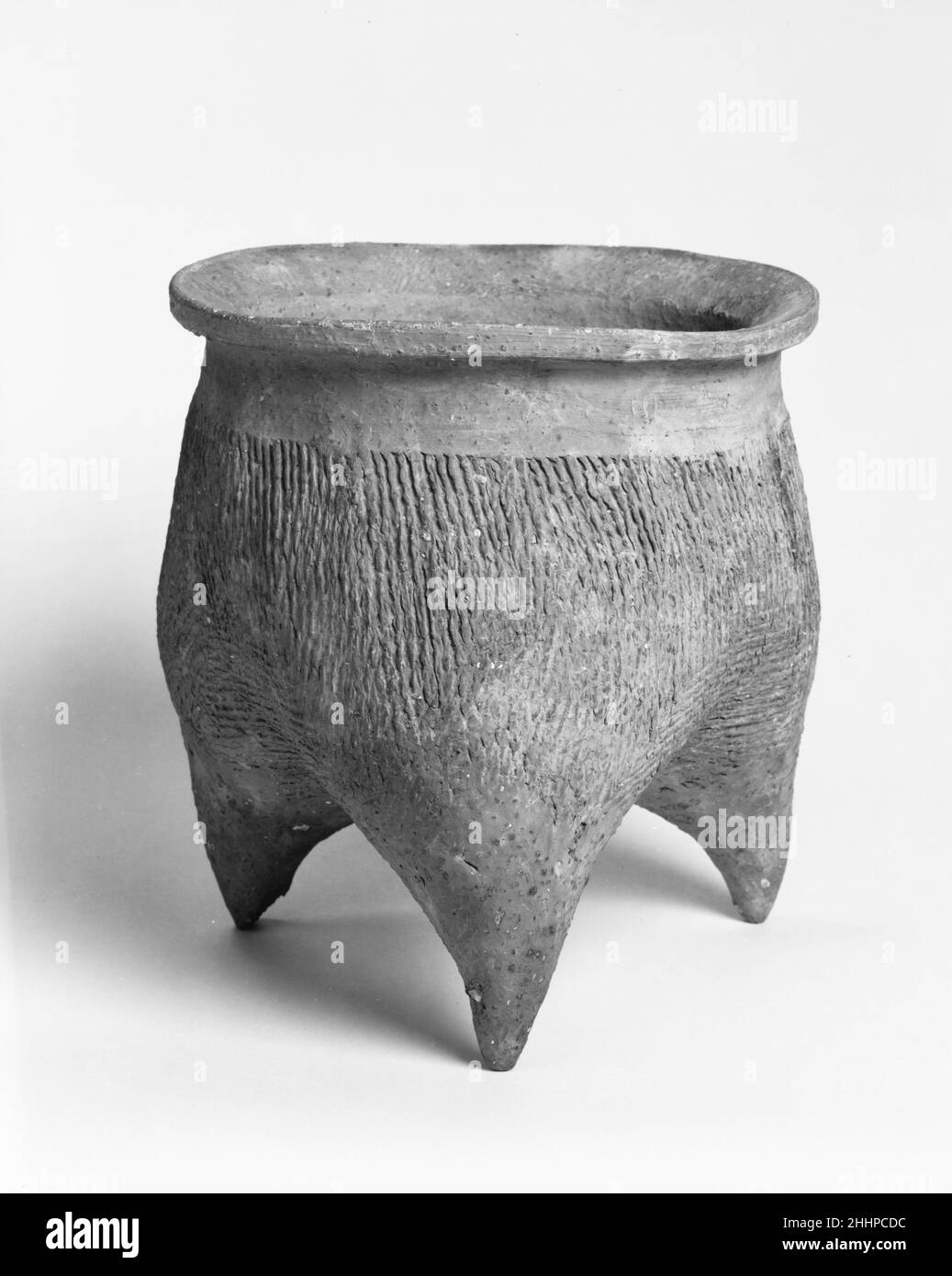 Tripod Cooking Vessel (Li) 12th–11th century B.C. China The tri-lobed ...