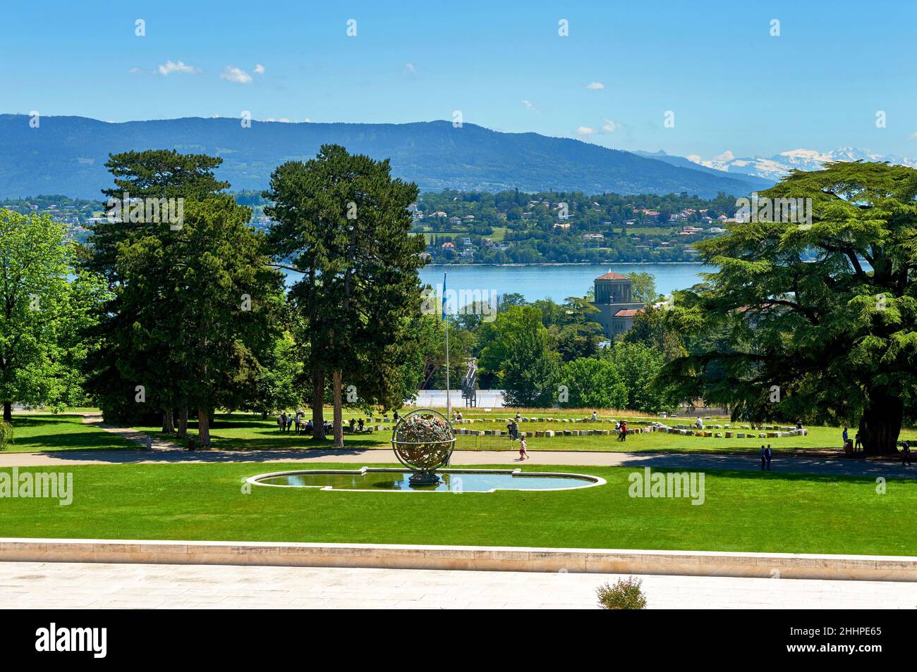 Visiting the official headquarters of the UN organization. Geneva ...