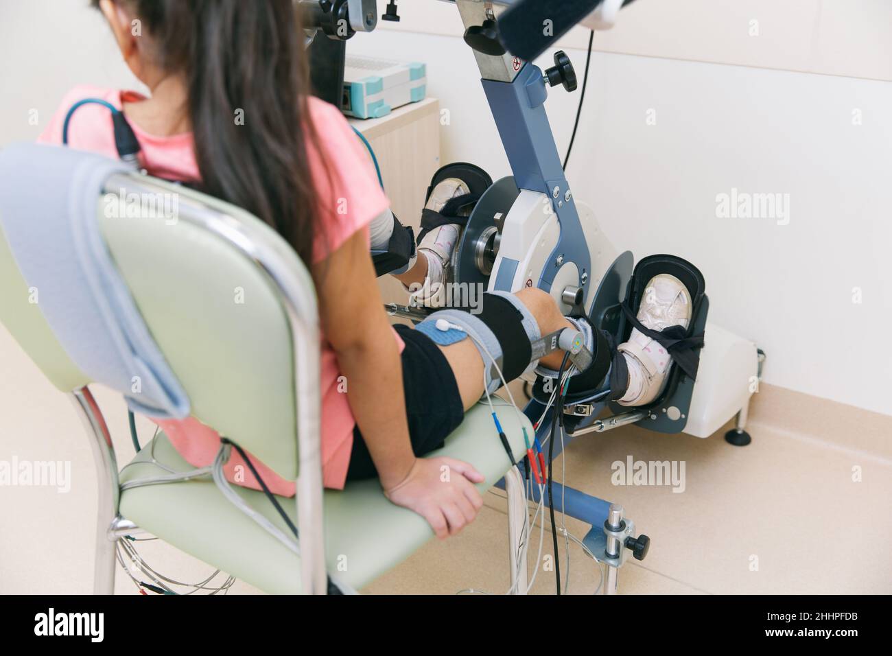 Patient on Continuous Passive Range of Motion machines. Device to ...