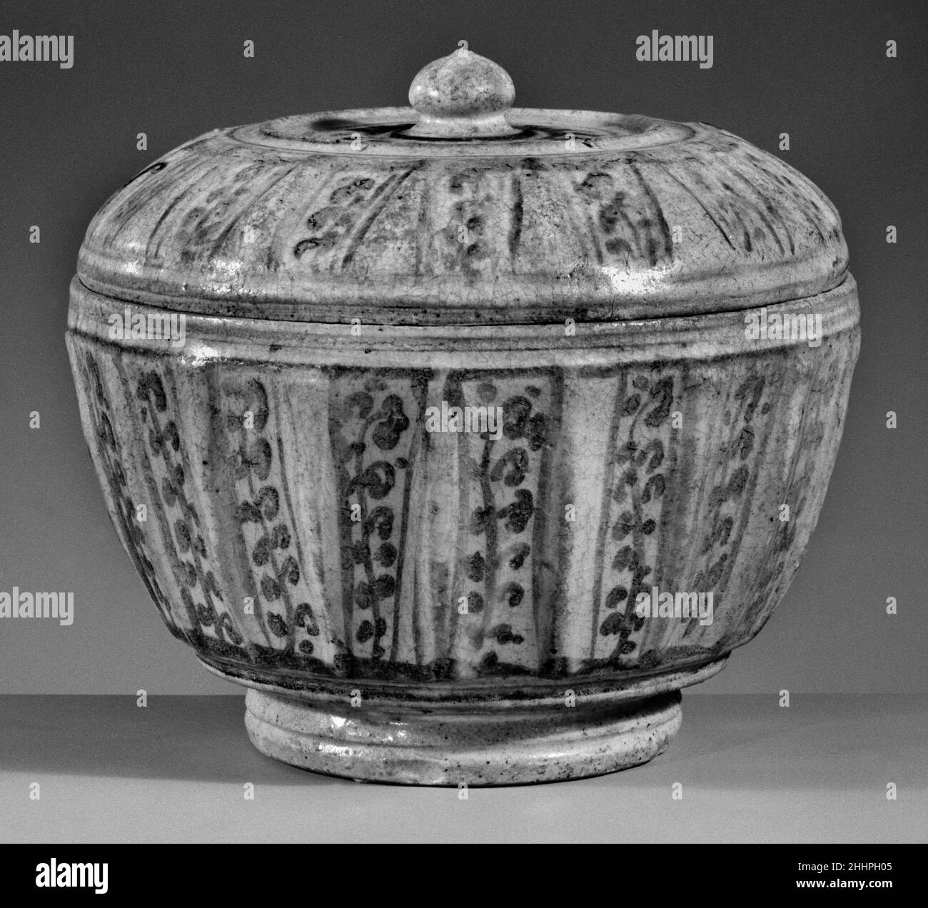 Vessel in the Shape of a Lotus Bud ca. 15th century Thailand. Vessel in ...