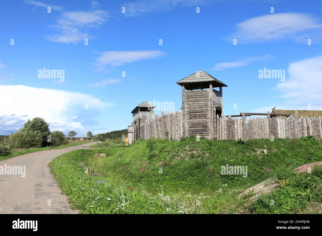 Log stockade tower hi-res stock photography and images - Alamy