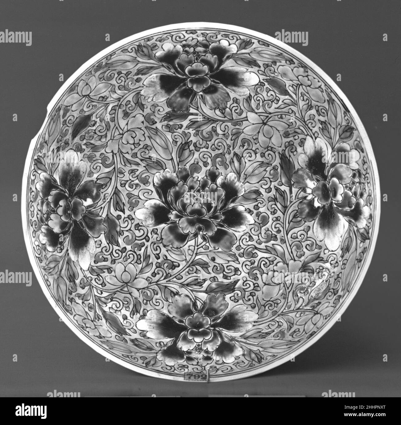Dish with flowers 19th century China. Dish with flowers. China. 19th ...