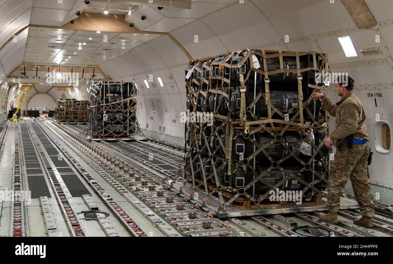 Cargo Netting High Resolution Stock Photography and Images - Alamy