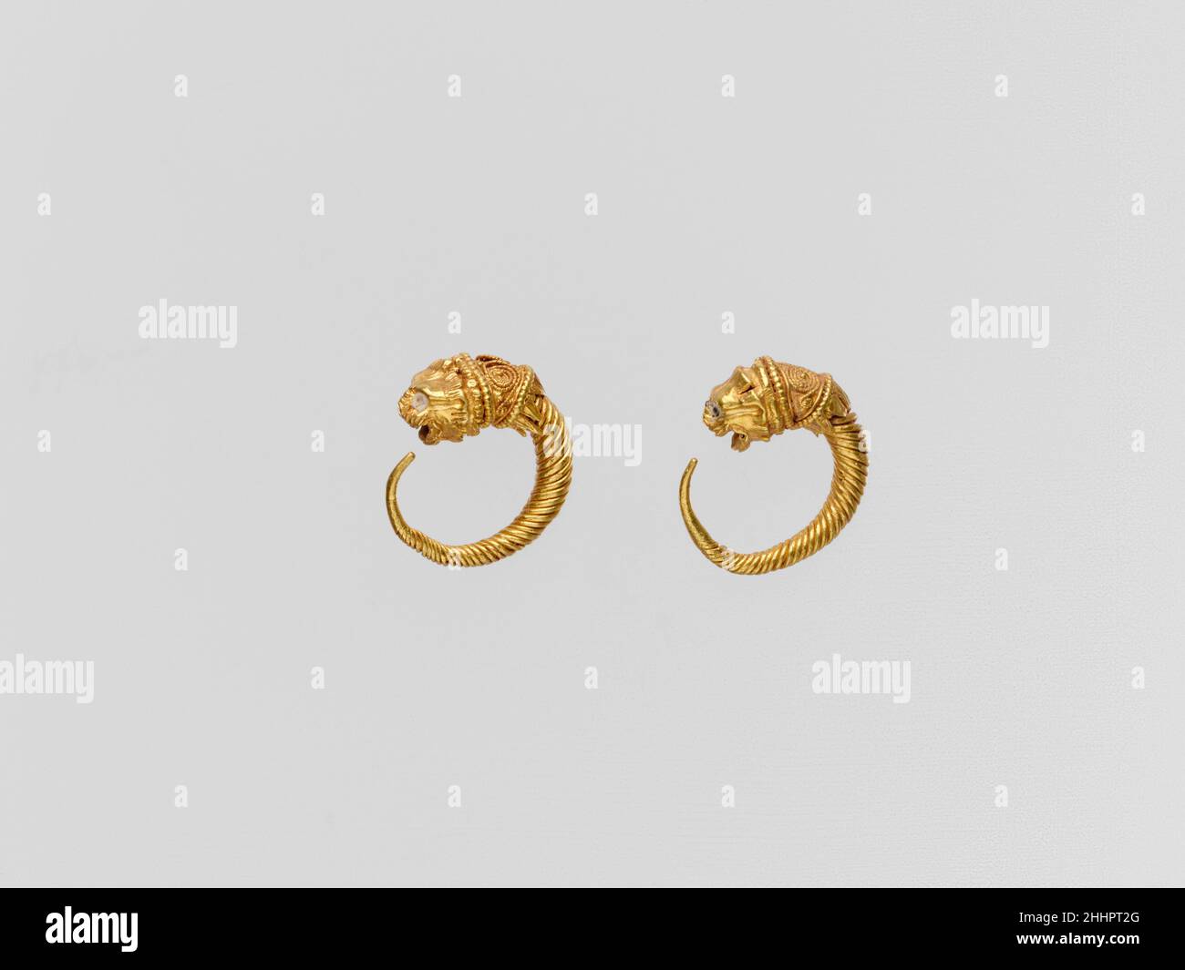 Tapers to point hi-res stock photography and images - Alamy
