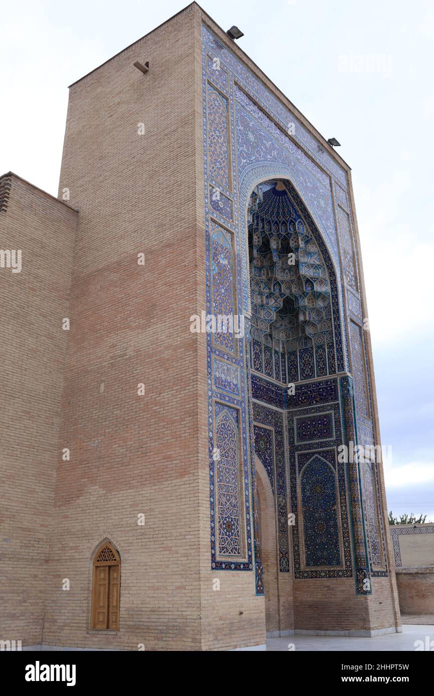 Gate of Guri Amir complex, Samarkand, Uzbekistan Stock Photo - Alamy