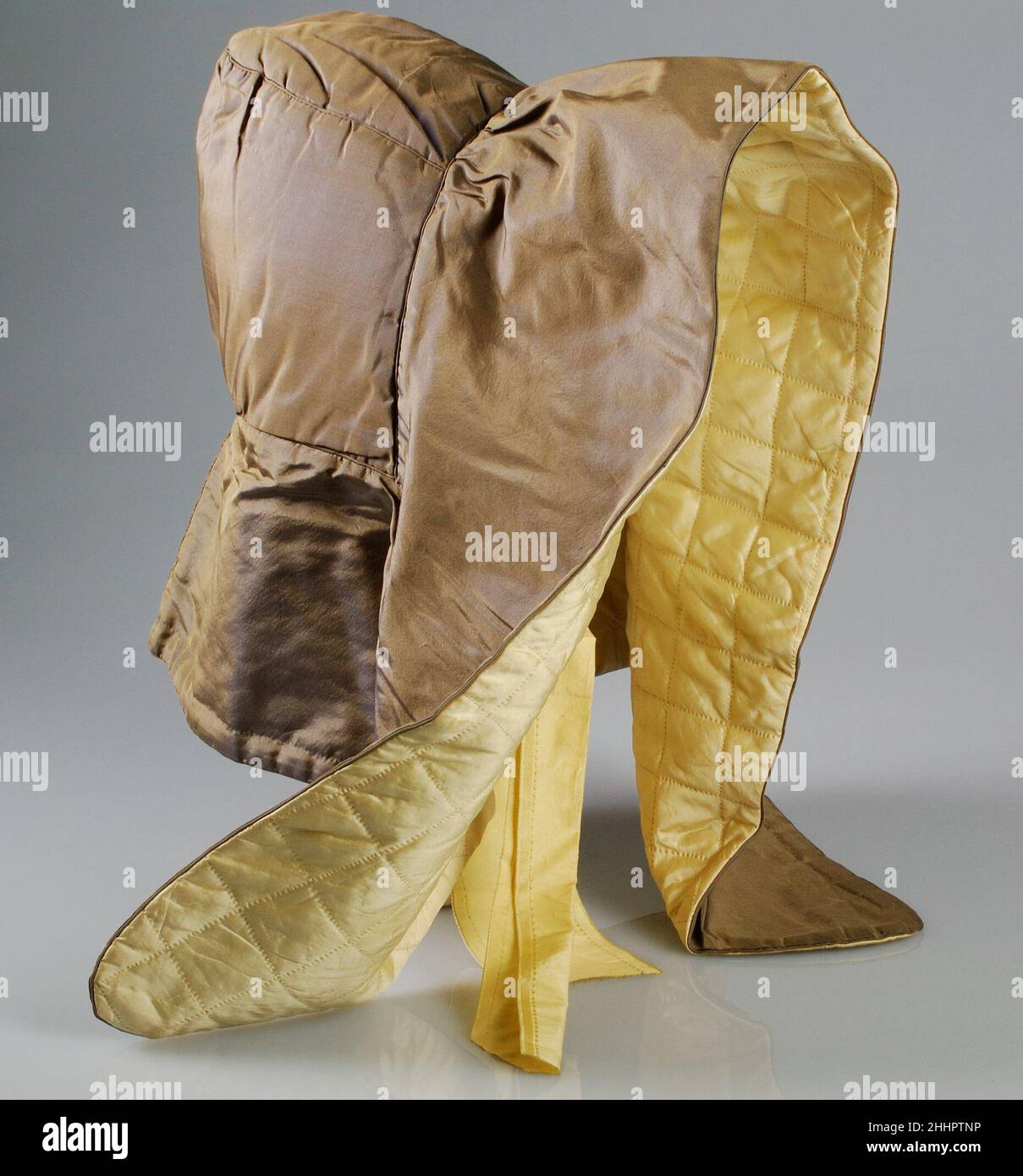 1850 bonnet hi-res stock photography and images - Alamy