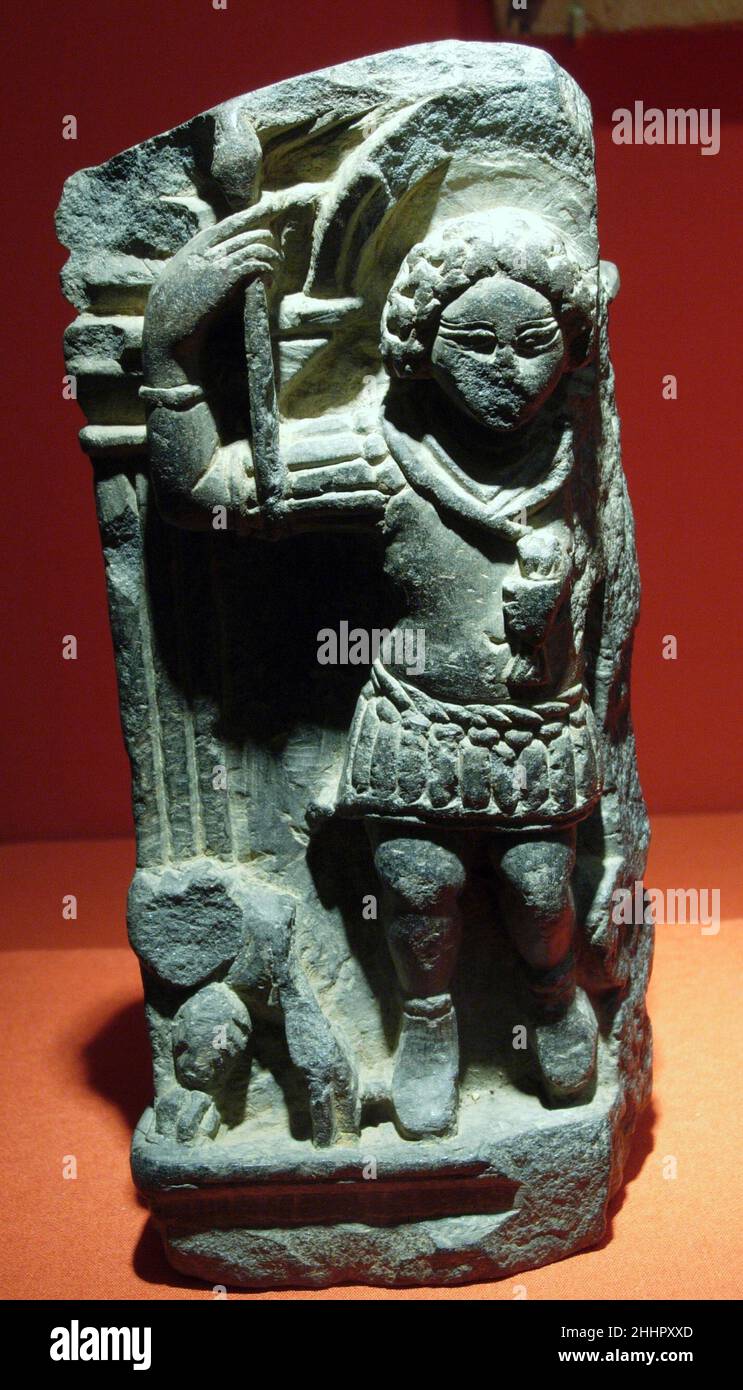 Falcon heads hi-res stock photography and images - Alamy