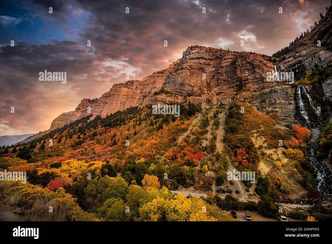 The canyon wall cloaked in its fall time colors Stock Photo - Alamy