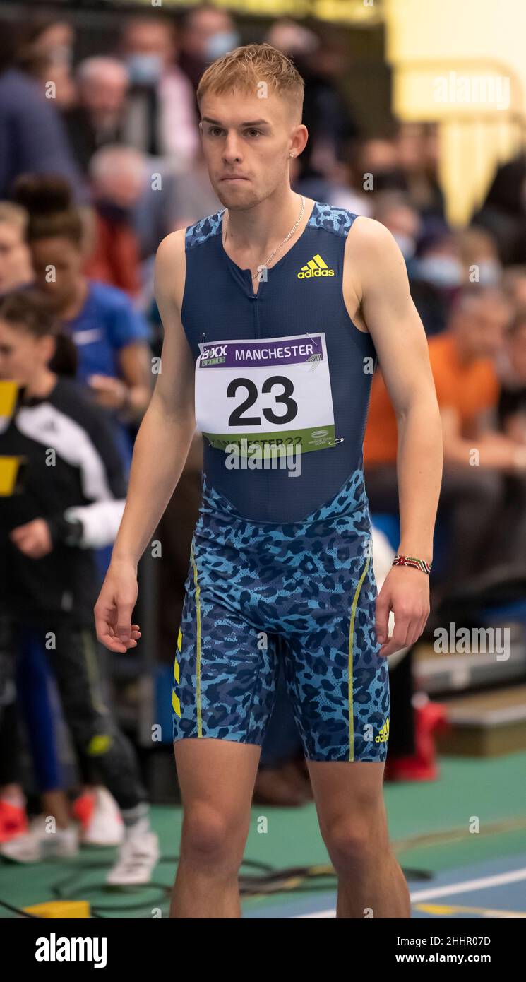 MANCHESTER - ENGLAND 23 JAN 22: Archie Davis competing in the 800m men ...
