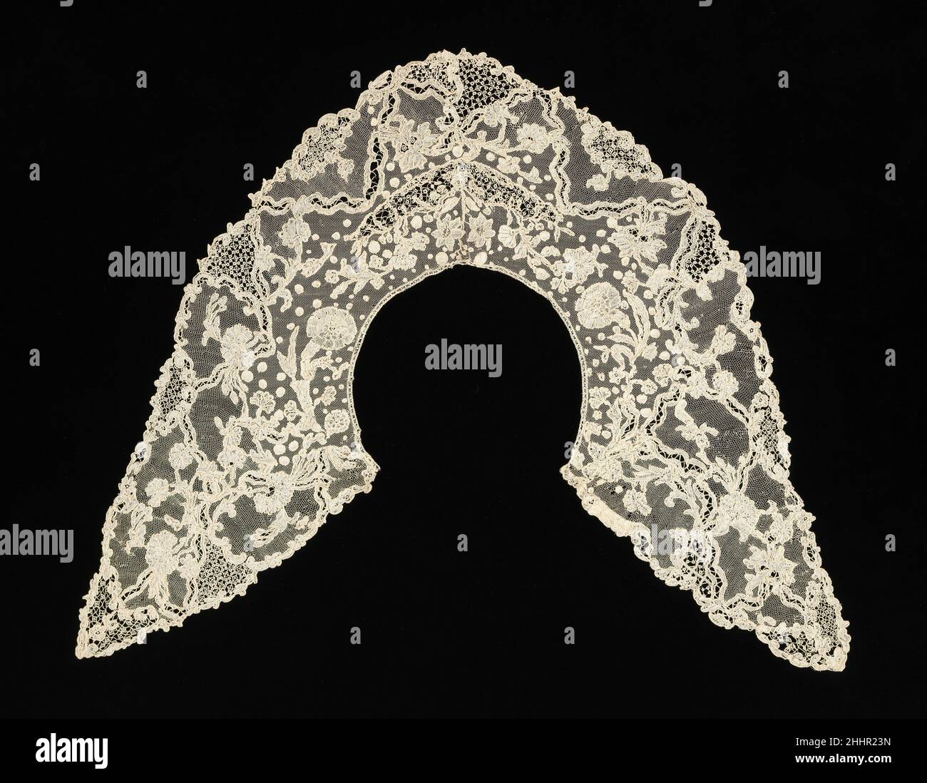 Design shape form symmetry hi-res stock photography and images - Alamy