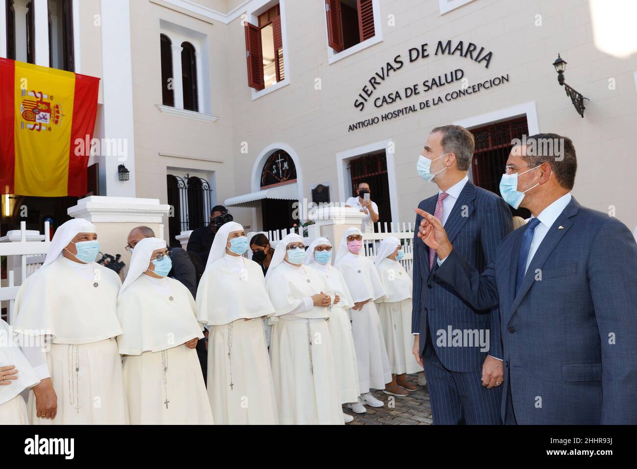 25-01-2022 Rico King Felipe greets the sisters of the Convent Servants ...