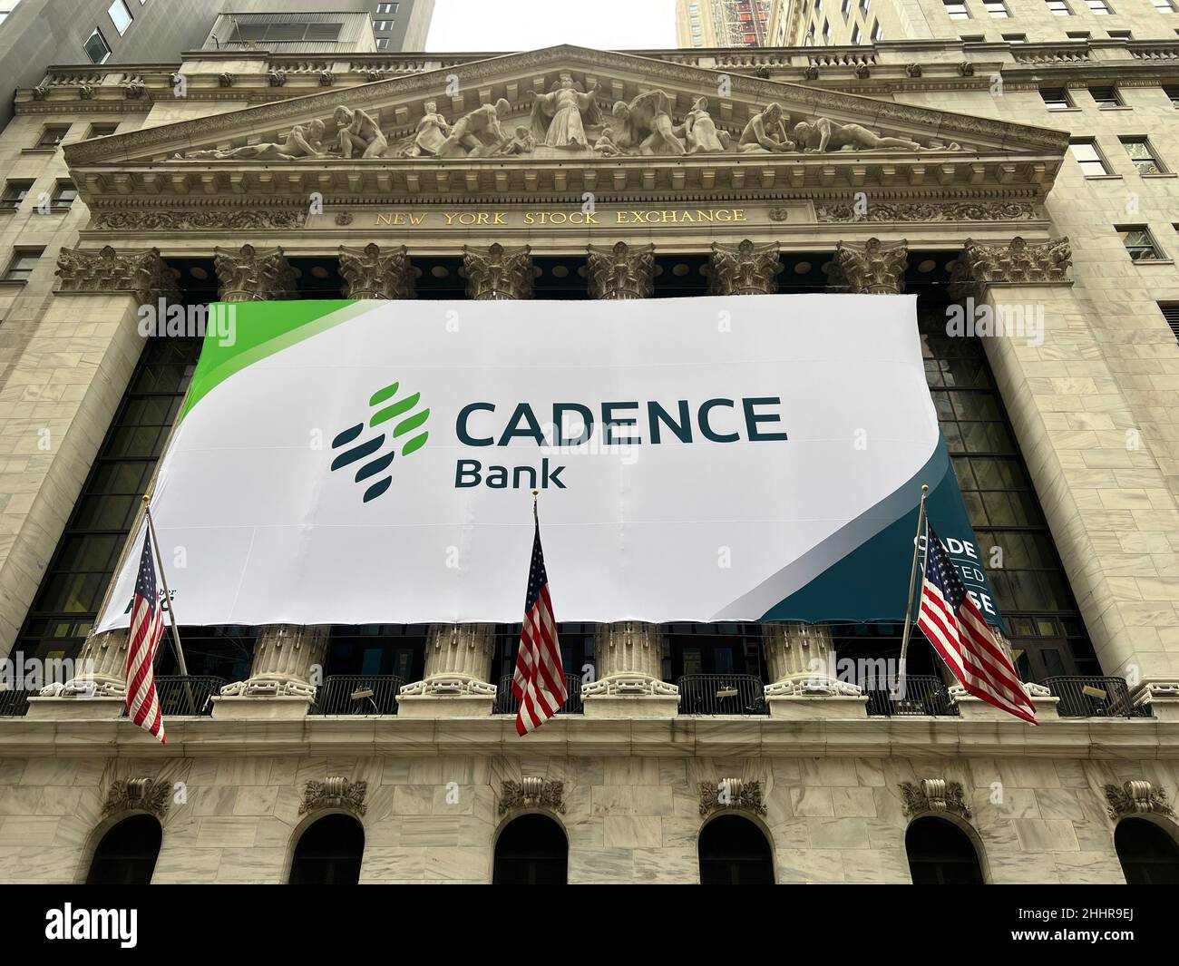 Cadence Bank launched its new logo at the New York Stock Exchange (NYSE ...