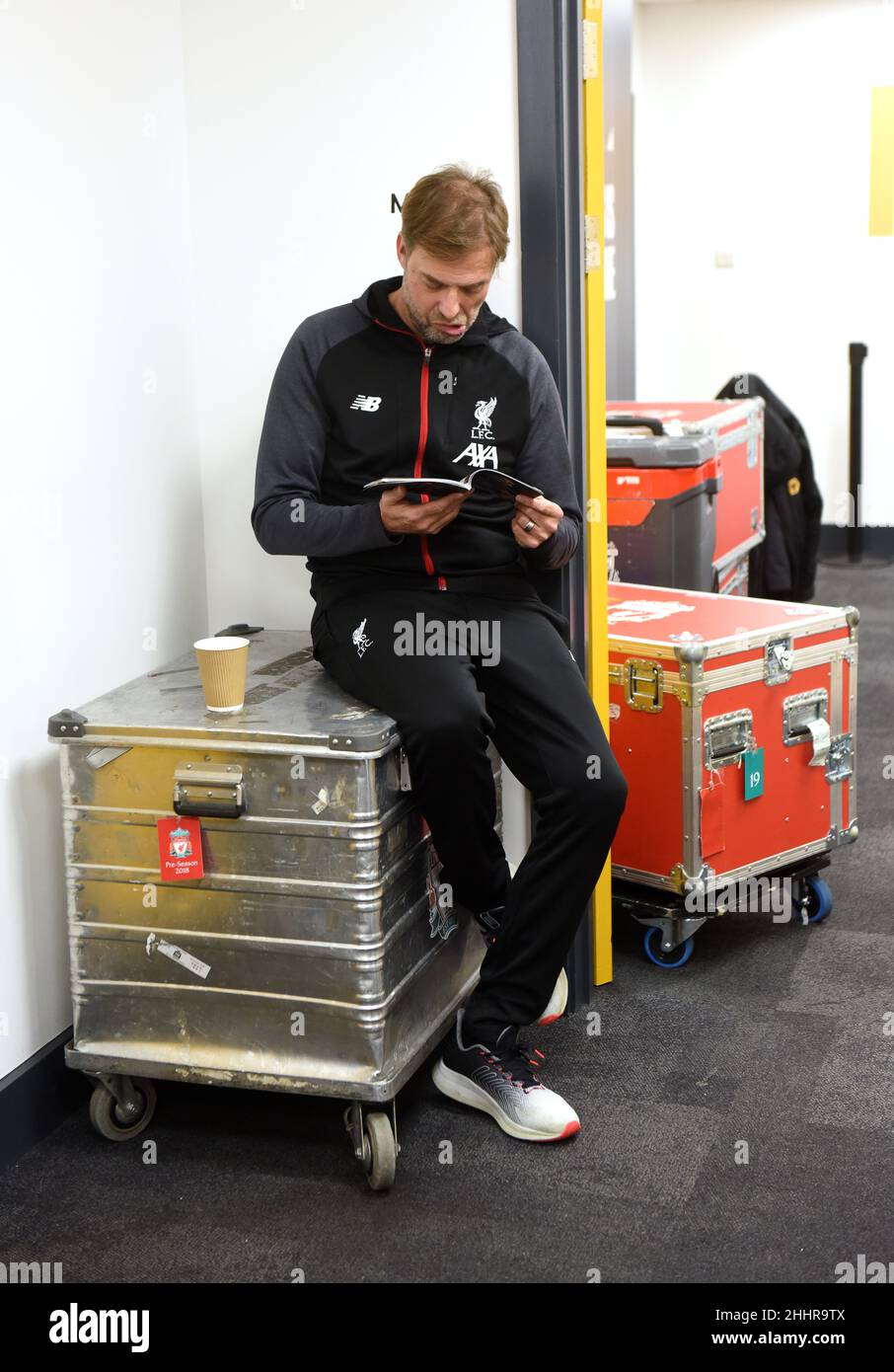 Pre match dressing room hi-res stock photography and images - Alamy