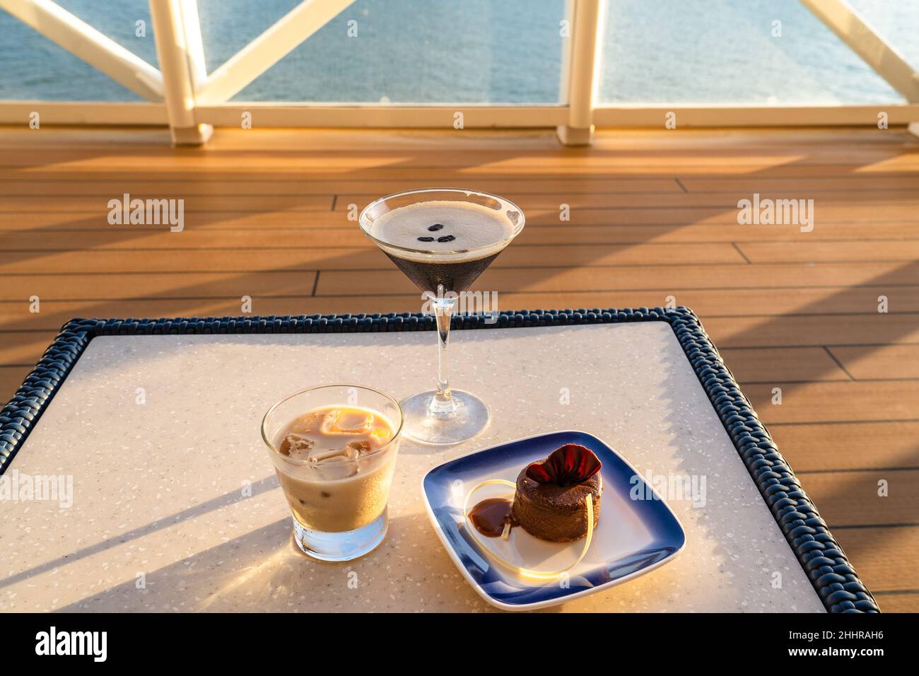 Snacks and drinks hi-res stock photography and images - Alamy