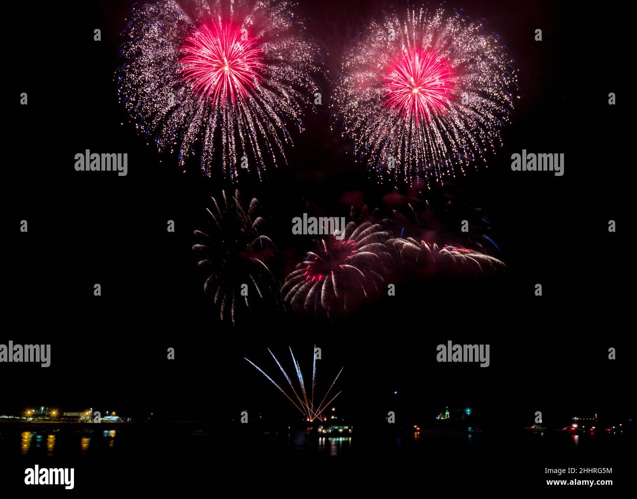 Award-winning display by 'Gala Fireworks' at the British Firework ...