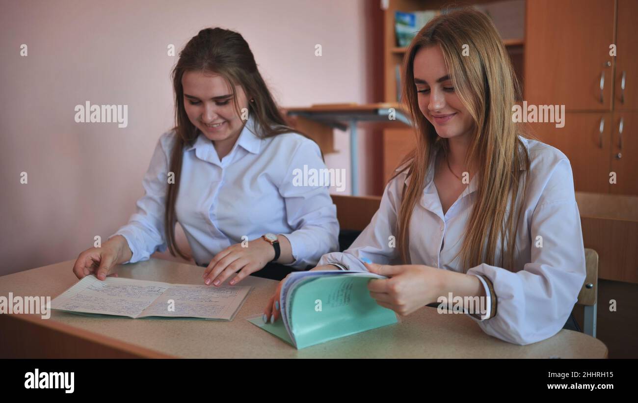 Children coming out of school hi-res stock photography and images - Alamy