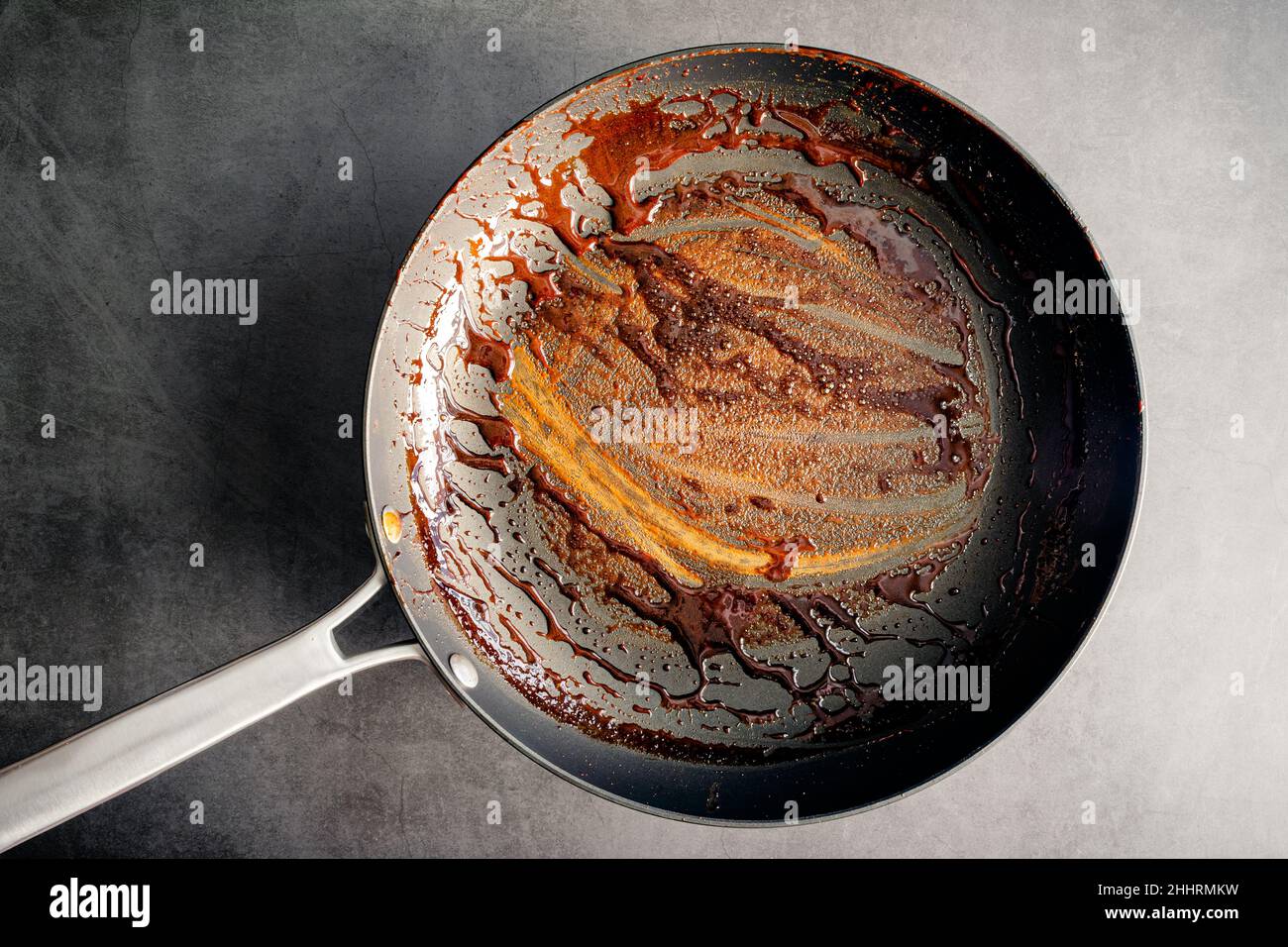 Overhead reduction hi-res stock photography and images - Alamy