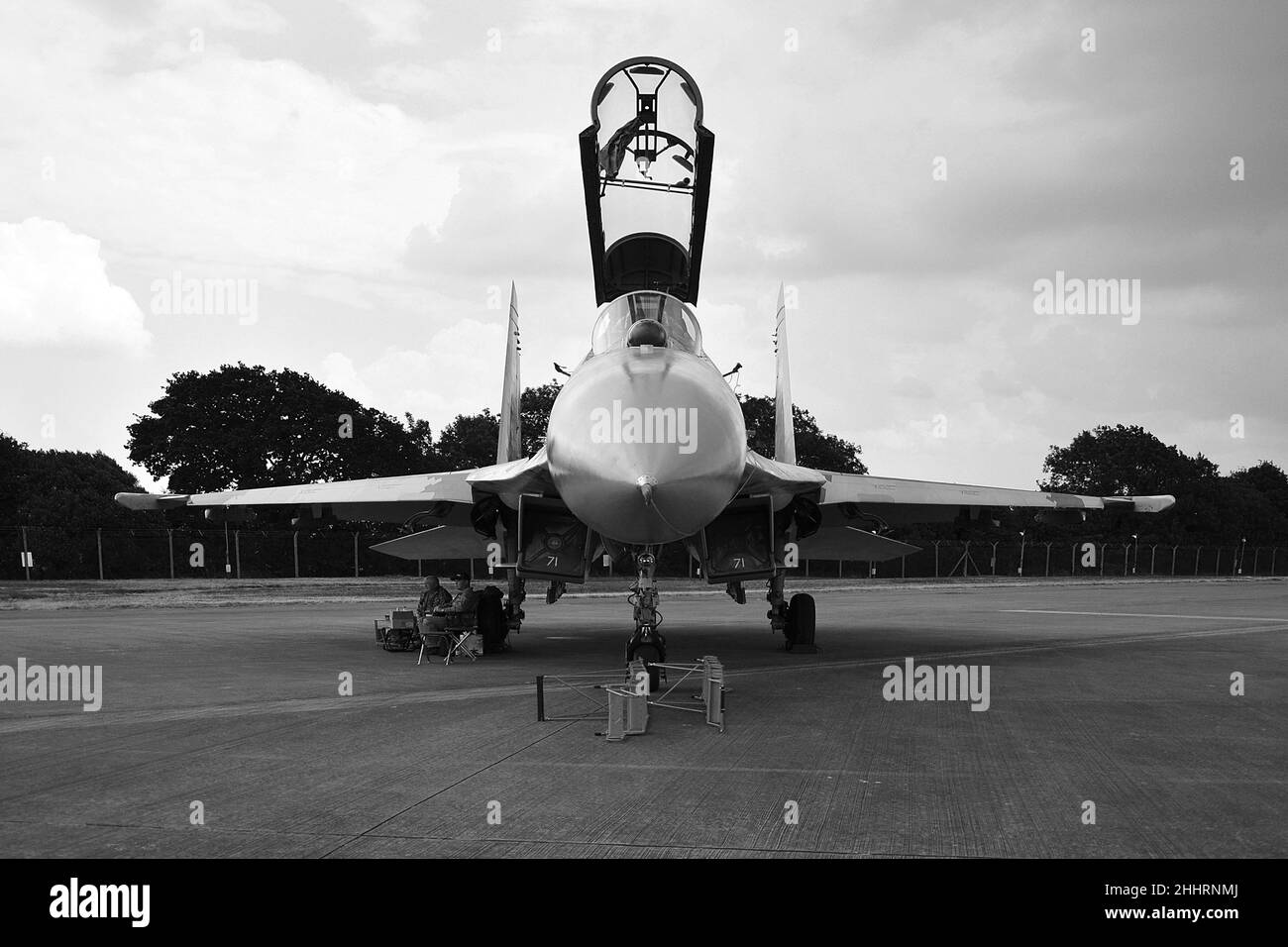 Sukhoi su 27 flanker Black and White Stock Photos & Images - Alamy