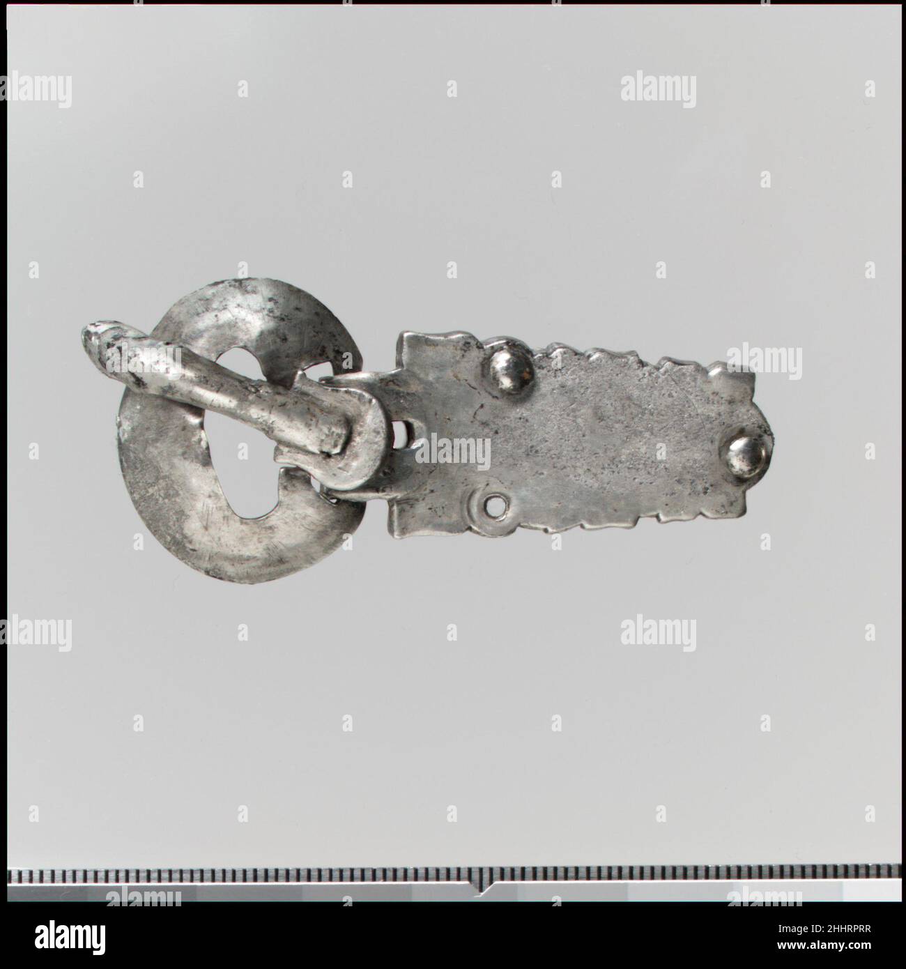 Shoe Buckle late 600's Frankish Belts were important features of early ...