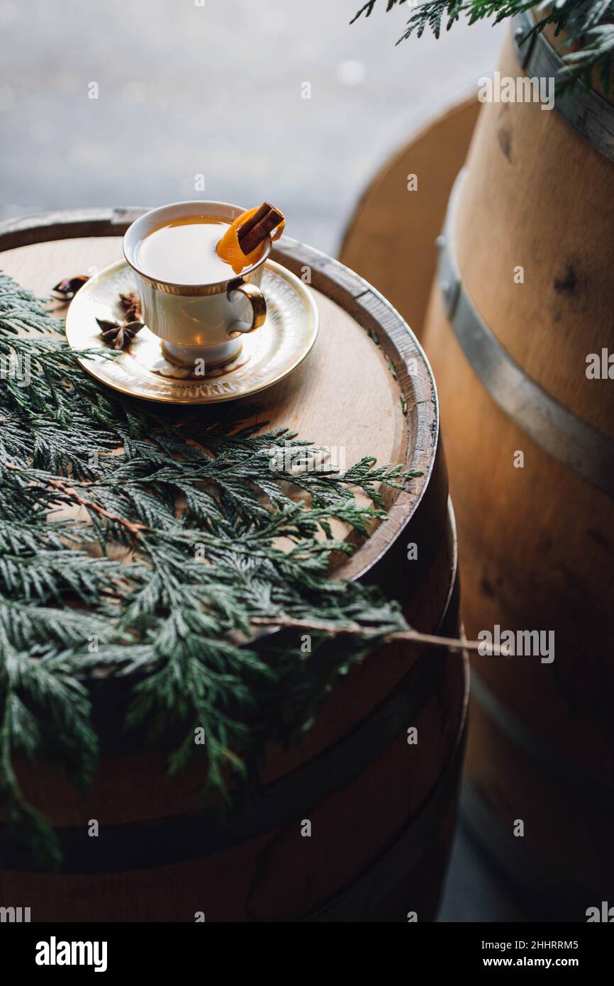 hot toddy with orange in teacup on whiskey barrel Stock Photo - Alamy