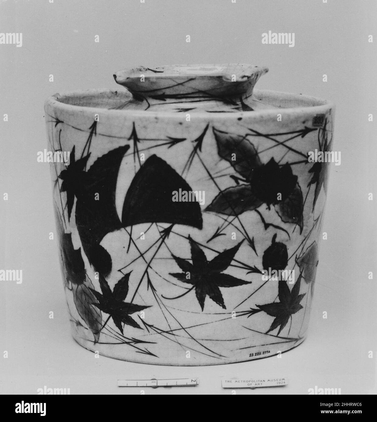 Jar with cover 1820 Kiyomizu Rokubei I Japanese. Jar with cover ...