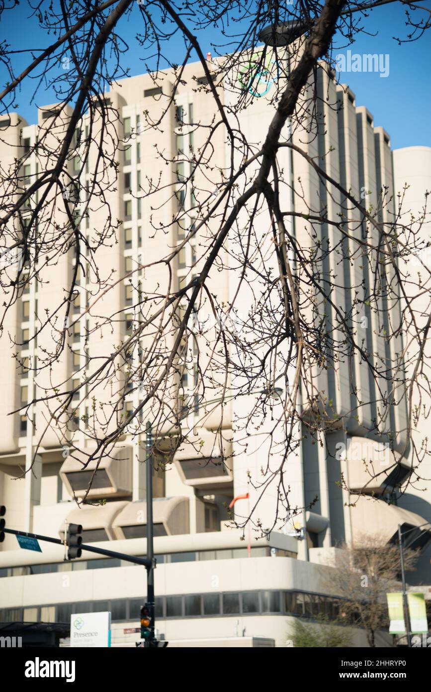 AMITA Health Saints Mary and Elizabeth Medical Center Chicago (Saint ...