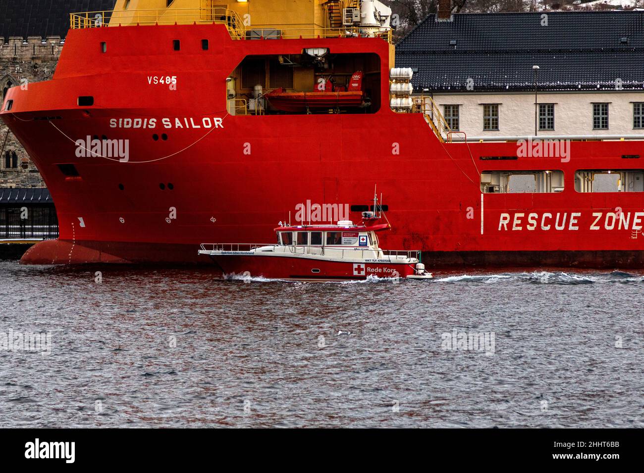 Red Cross SAR vessel Hordaland Røde Kors departing from the inner port ...