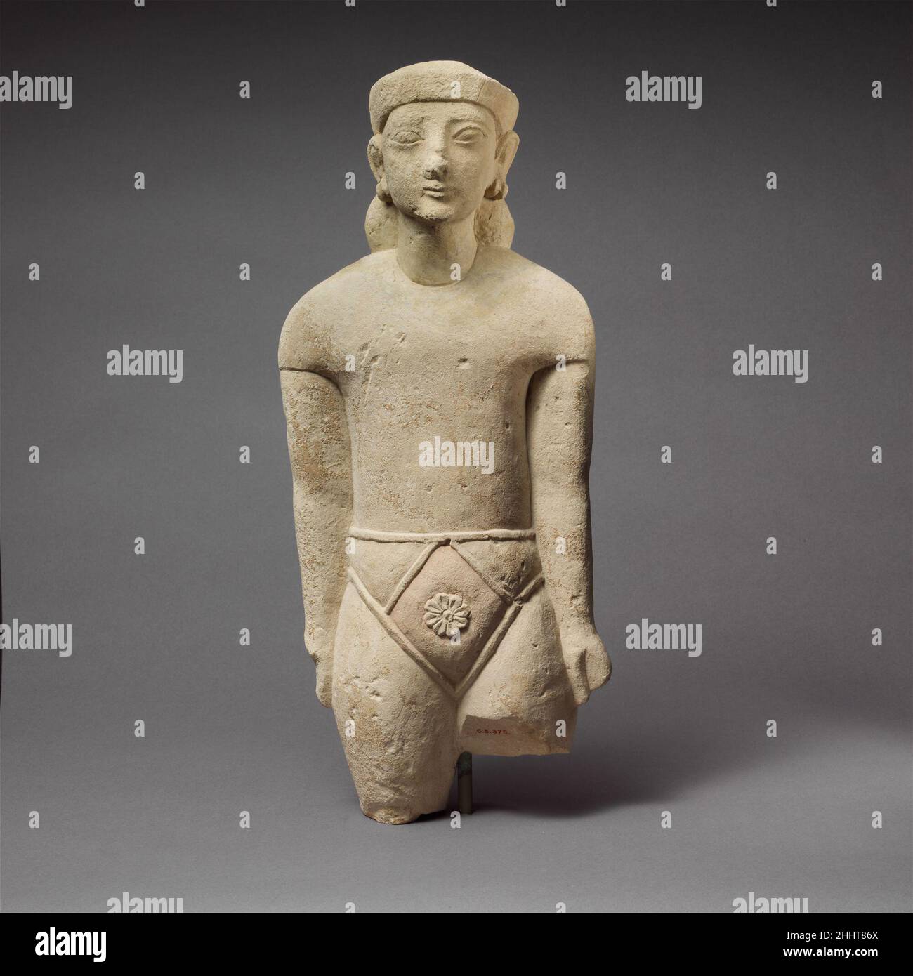 Male figure wearing shorts hi-res stock photography and images - Alamy