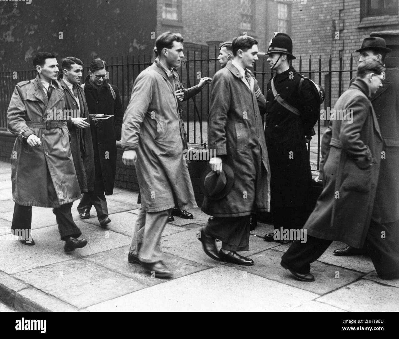 Conscientious objectors world war hi-res stock photography and images ...
