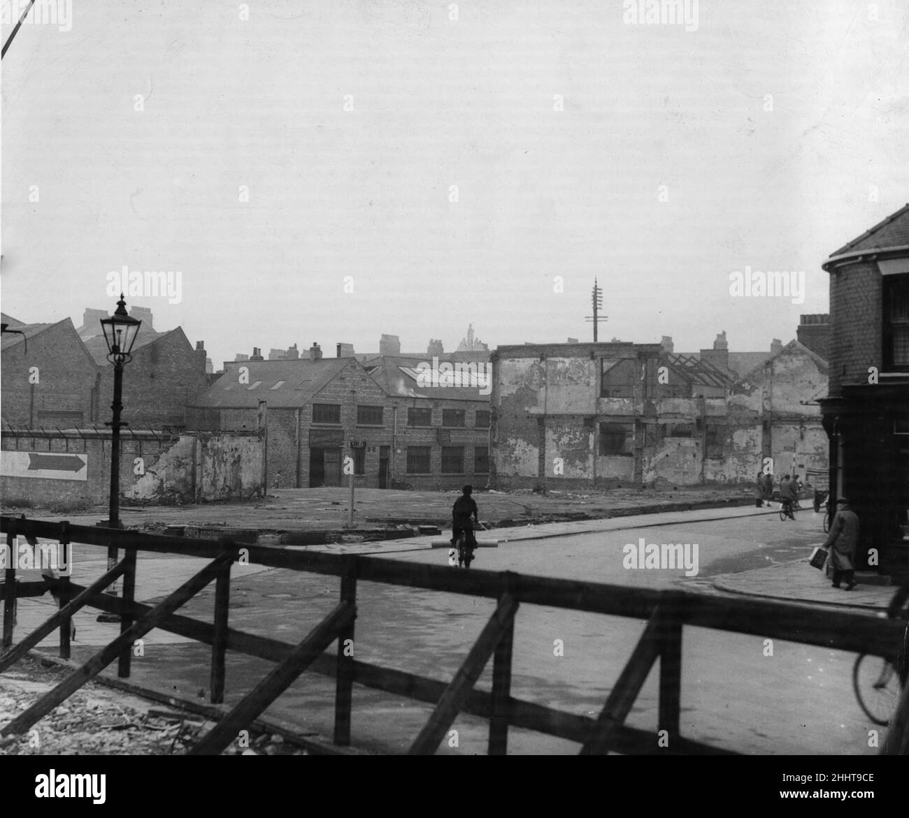 A bomb site in the centre of Hull Circa 1945 Stock Photo - Alamy