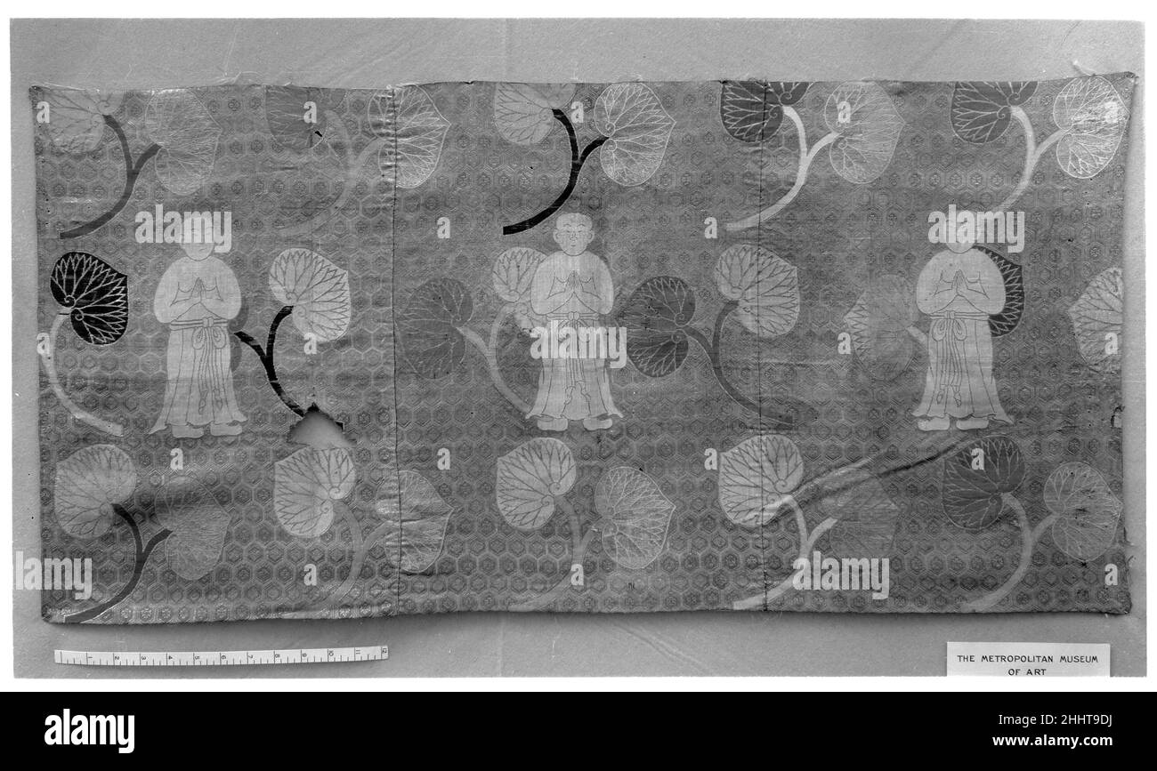 Piece 18th century Japan. Piece. Japan. 18th century. Silk, metallic ...