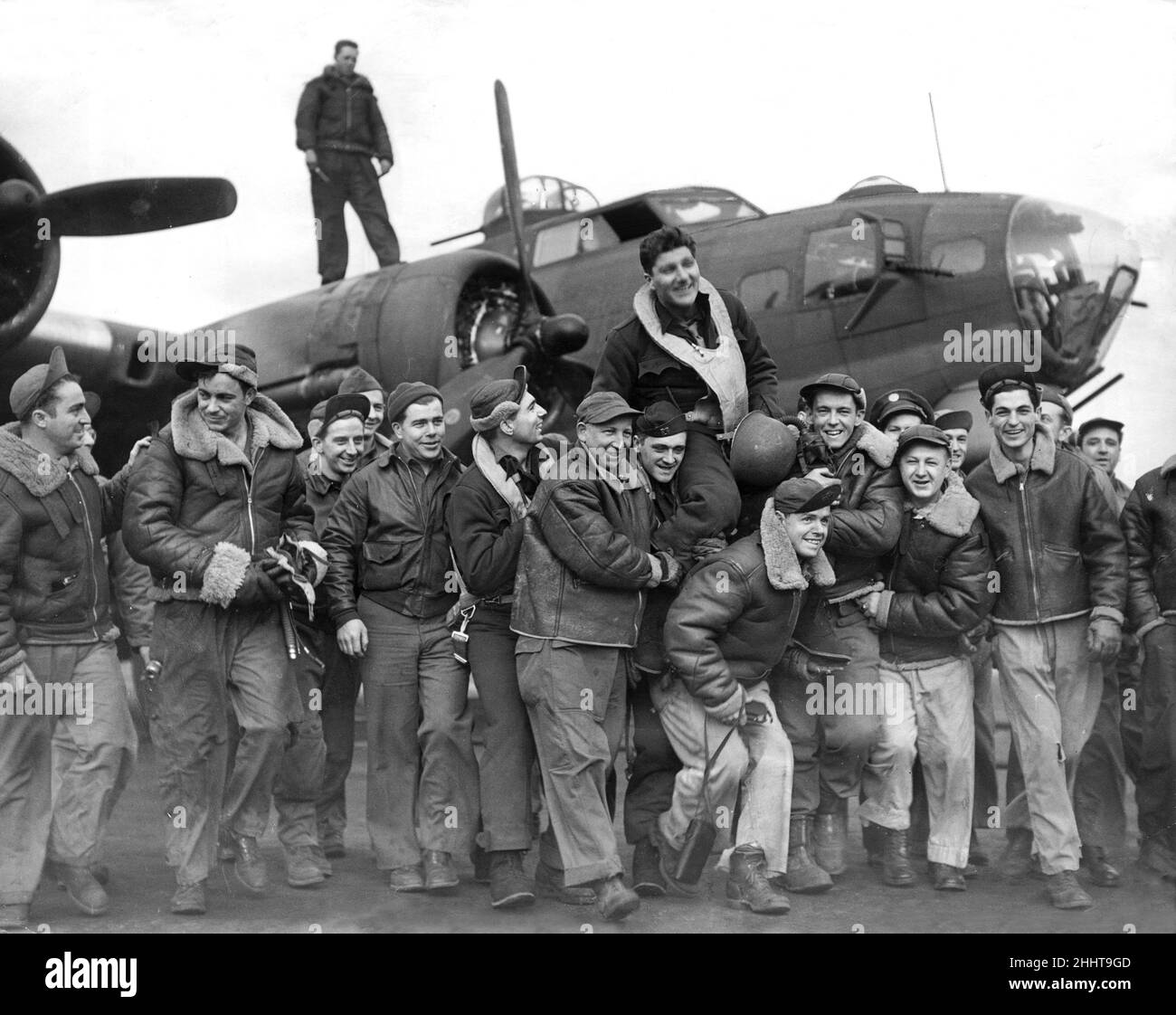 US troops in England during the Second World War Captain Bender of ...