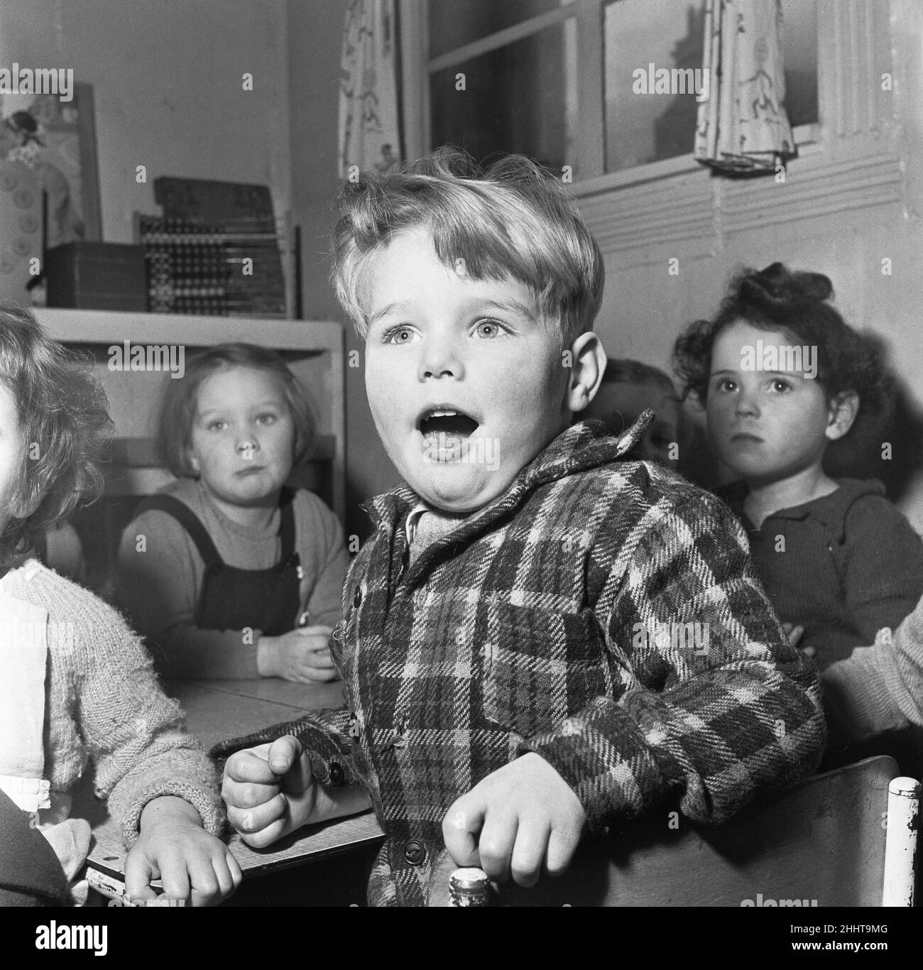 Early 20th century classroom hi-res stock photography and images - Alamy