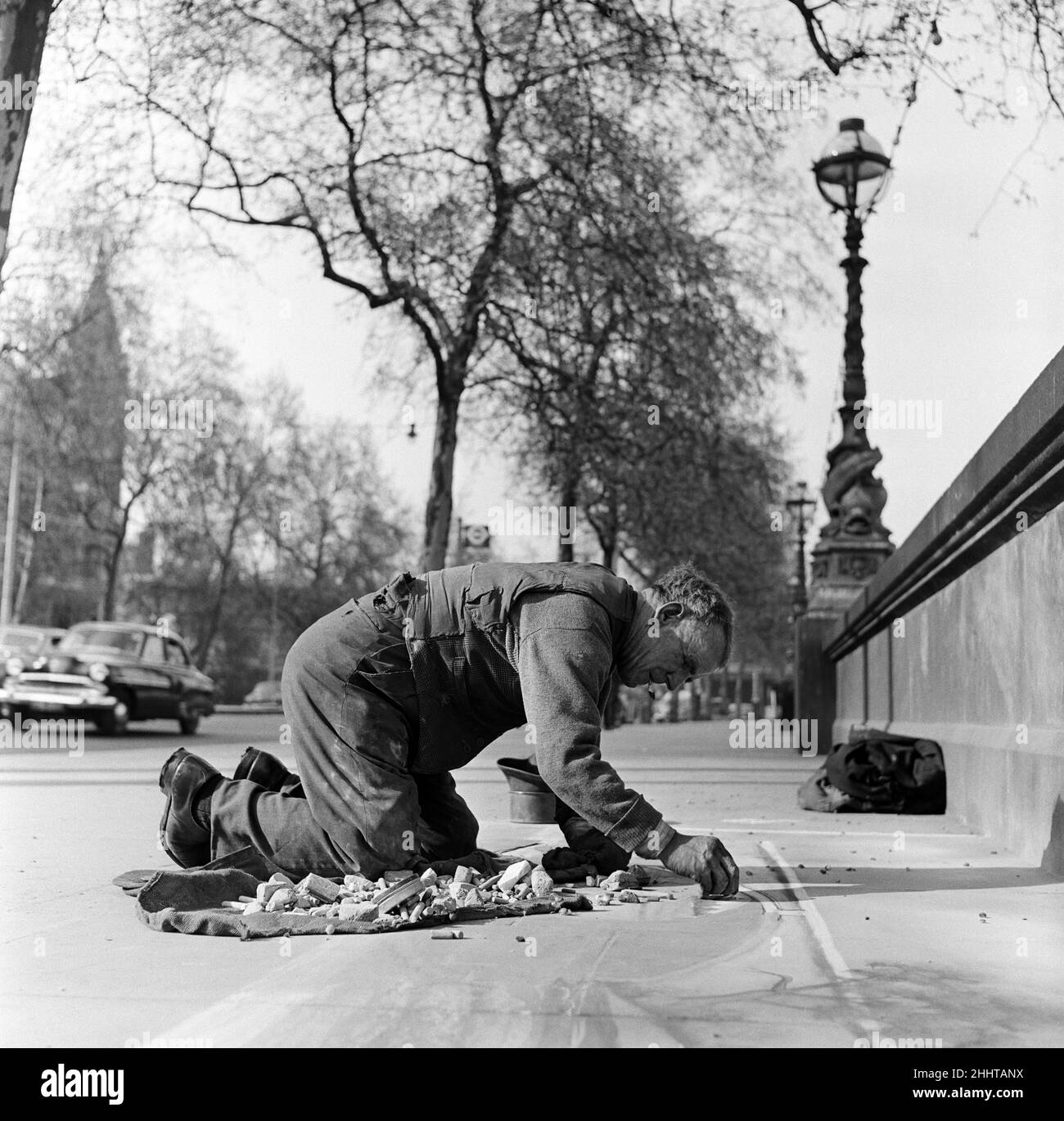 Ww2 london drawing hi-res stock photography and images - Alamy