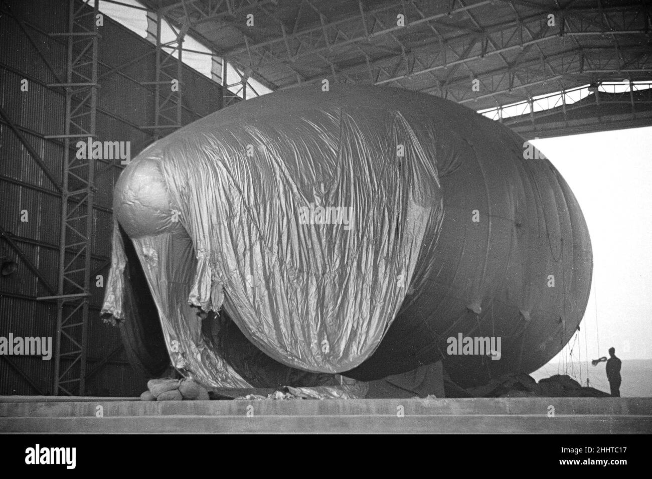 Raf barrage balloon ww2 hi-res stock photography and images - Alamy